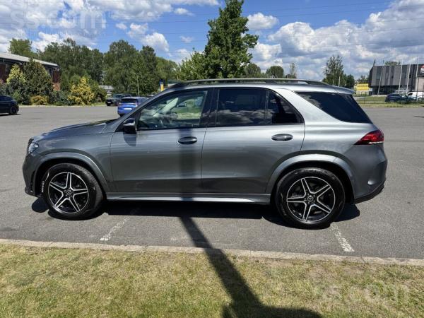 Grey Mercedes-Benz GLE 400 2020 in Riga, with an engine capacity of 3.00 L and mileage of 123 thousand km for 53900 €, photo 5 on AUTOMOTO.COM.LV