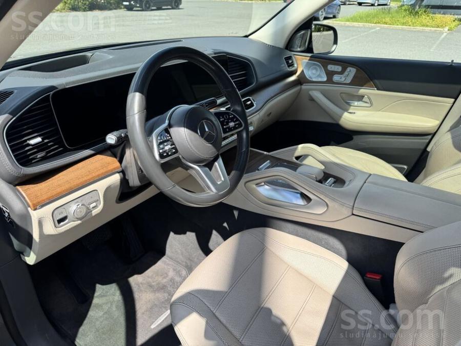Серый Мерседес ГЛE 400 2020 в Рига, объемом двигателя 3.00 л и пробегом 123 тыс. км за 53900 €, фото 7 на AUTOMOTO.COM.LV