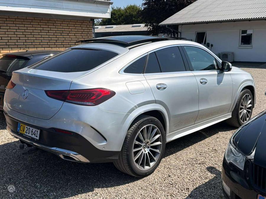 Pelēks Mercedes-Benz GLE 400 2021 Kauņa, ar dzinēja tilpumu 2.93 L un nobraukumu 178 tūkst. km par 54990 €, foto 5 vietnē AUTOMOTO.COM.LV