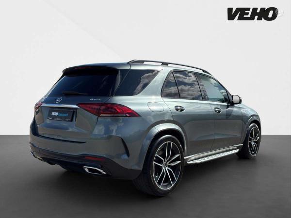 Pelēks Mercedes-Benz GLE 400 2022 Kauņa, ar dzinēja tilpumu 2.93 L un nobraukumu 230 tūkst. km par 43900 €, foto 5 vietnē AUTOMOTO.COM.LV