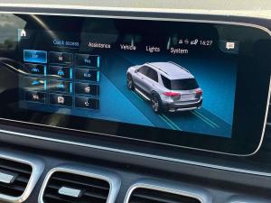 Pelēks Mercedes-Benz GLE 400 2022 Kauņa, ar dzinēja tilpumu 2.93 L un nobraukumu 230 tūkst. km par 43900 €, foto 23 vietnē AUTOMOTO.COM.LV