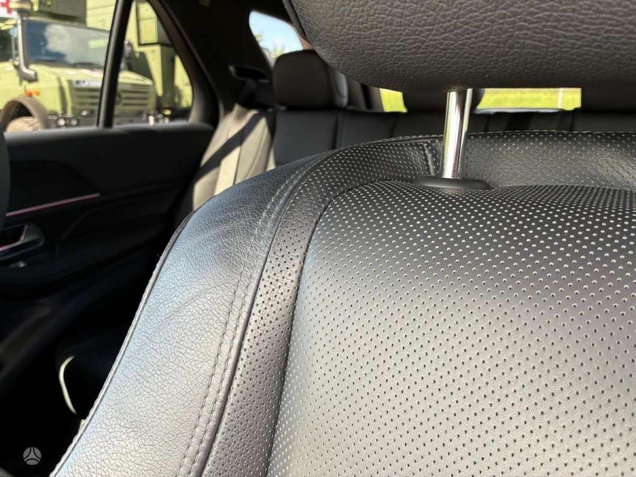 Pelēks Mercedes-Benz GLE 400 2022 Kauņa, ar dzinēja tilpumu 2.93 L un nobraukumu 230 tūkst. km par 43900 €, foto 27 vietnē AUTOMOTO.COM.LV