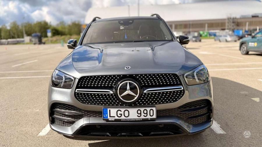 Pelēks Mercedes-Benz GLE 400 2023 Šauļi, ar dzinēja tilpumu 2.93 L un nobraukumu 150 tūkst. km par 54900 €, foto 6 vietnē AUTOMOTO.COM.LV