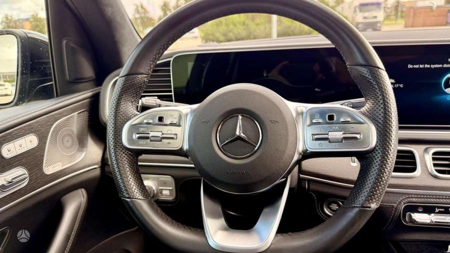Pelēks Mercedes-Benz GLE 400 2023 Šauļi, ar dzinēja tilpumu 2.93 L un nobraukumu 150 tūkst. km par 54900 €, foto 22 vietnē AUTOMOTO.COM.LV