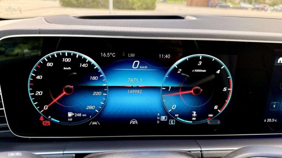 Pelēks Mercedes-Benz GLE 400 2023 Šauļi, ar dzinēja tilpumu 2.93 L un nobraukumu 150 tūkst. km par 54900 €, foto 23 vietnē AUTOMOTO.COM.LV