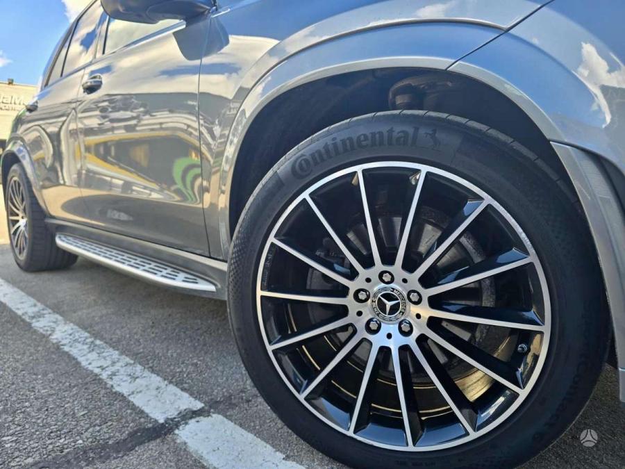 Pelēks Mercedes-Benz GLE 400 2023 Šauļi, ar dzinēja tilpumu 2.93 L un nobraukumu 150 tūkst. km par 54900 €, foto 32 vietnē AUTOMOTO.COM.LV