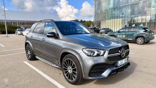 Pelēks Mercedes-Benz GLE 400 2023 Šauļi, ar dzinēja tilpumu 2.93 L un nobraukumu 150 tūkst. km par 54900 €, foto 3 vietnē AUTOMOTO.COM.LV