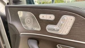 Grey Mercedes-Benz GLE 400 2023 in Siauliai, with an engine capacity of 2.93 L and mileage of 150 thousand km for 54900 €, photo 17 on AUTOMOTO.COM.LV
