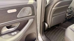 Grey Mercedes-Benz GLE 400 2023 in Siauliai, with an engine capacity of 2.93 L and mileage of 150 thousand km for 54900 €, photo 19 on AUTOMOTO.COM.LV