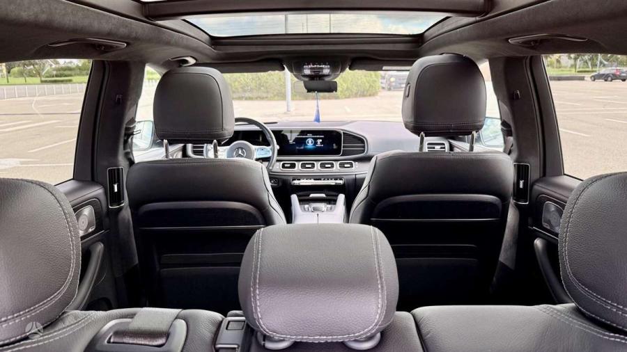 Grey Mercedes-Benz GLE 400 2023 in Siauliai, with an engine capacity of 2.93 L and mileage of 150 thousand km for 54900 €, photo 21 on AUTOMOTO.COM.LV