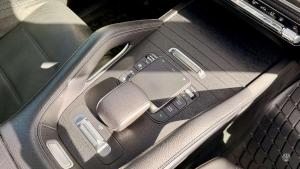Grey Mercedes-Benz GLE 400 2023 in Siauliai, with an engine capacity of 2.93 L and mileage of 150 thousand km for 54900 €, photo 25 on AUTOMOTO.COM.LV