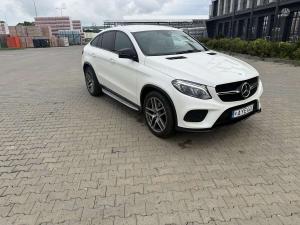 White Mercedes-Benz GLE 400 2016 in Vilnius, with an engine capacity of 3.00 L and mileage of 237 thousand km for 25000 €, photo  on AUTOMOTO.COM.LV