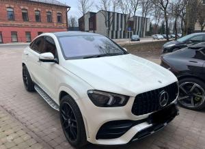 Balts Mercedes-Benz GLE 400 2023 Ukmergė, ar dzinēja tilpumu 3.00 L un nobraukumu 58 tūkst. km par 39500 €, foto  vietnē AUTOMOTO.COM.LV
