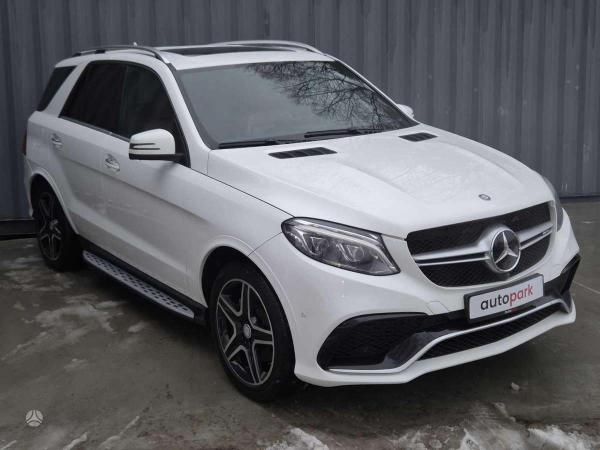 Balts Mercedes-Benz GLE 400 2016 Viļņa, ar dzinēja tilpumu 3.00 L un nobraukumu 245 tūkst. km par 18000 €, foto 2 vietnē AUTOMOTO.COM.LV