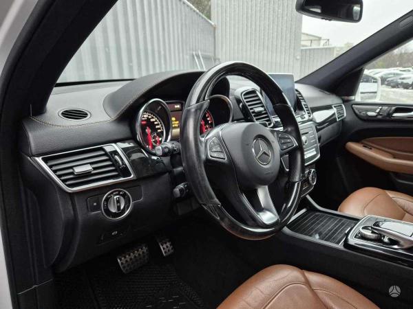 Balts Mercedes-Benz GLE 400 2016 Viļņa, ar dzinēja tilpumu 3.00 L un nobraukumu 245 tūkst. km par 16500 €, foto 8 vietnē AUTOMOTO.COM.LV