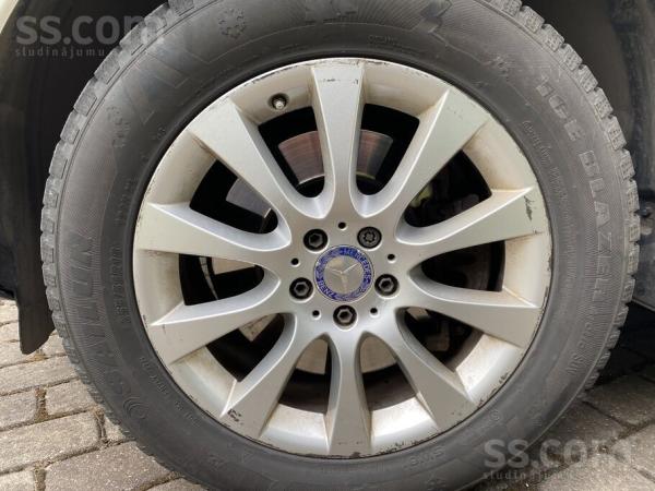 Balts Mercedes-Benz GLE 400 2017 Rīga, ar dzinēja tilpumu 2.90 L un nobraukumu 105 tūkst. km par 26900 €, foto 10 vietnē AUTOMOTO.COM.LV
