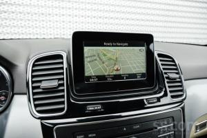 Белый Мерседес ГЛE 400 2017 в Рига, объемом двигателя 3.00 л и пробегом 108 тыс. км за 27100 €, фото 17 на AUTOMOTO.COM.LV