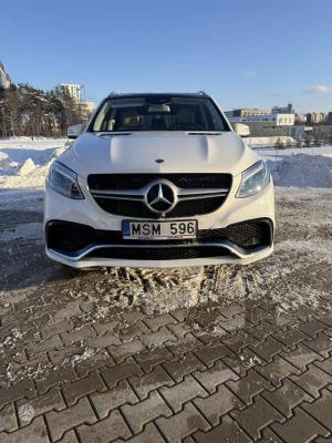Balts Mercedes-Benz GLE 400 2019 Viļņa, ar dzinēja tilpumu 3.00 L un nobraukumu 70 tūkst. km par 27500 €, foto 3 vietnē AUTOMOTO.COM.LV