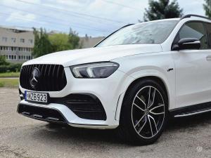 White Mercedes-Benz GLE 400 2020 in Vilnius, with an engine capacity of 2.93 L and mileage of 114 thousand km for 49000 €, photo 11 on AUTOMOTO.COM.LV