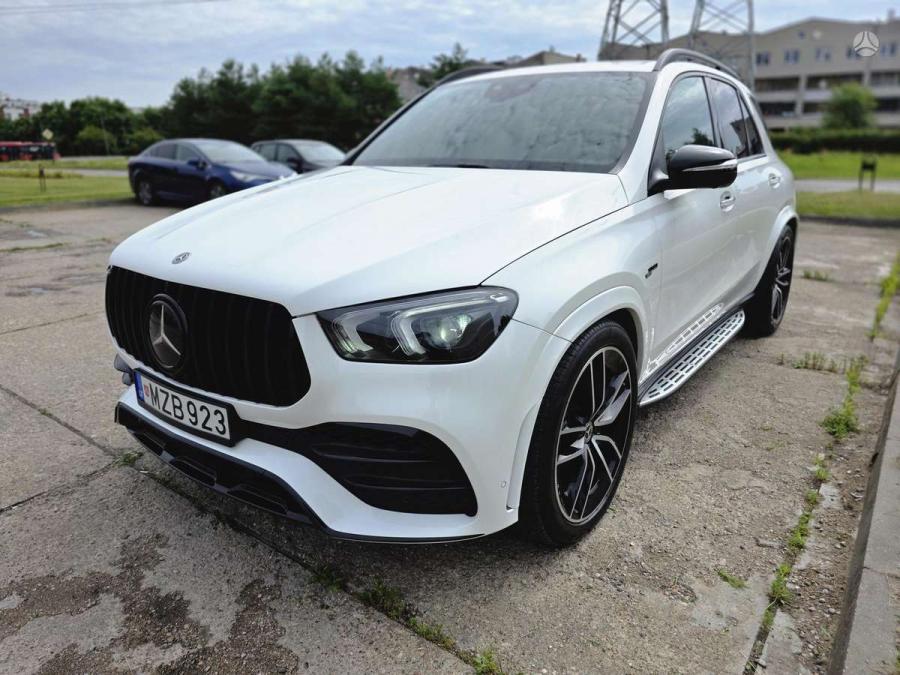 White Mercedes-Benz GLE 400 2020 in Vilnius, with an engine capacity of 2.93 L and mileage of 114 thousand km for 49000 €, photo 13 on AUTOMOTO.COM.LV
