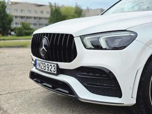 White Mercedes-Benz GLE 400 2020 in Vilnius, with an engine capacity of 2.93 L and mileage of 114 thousand km for 49000 €, photo 29 on AUTOMOTO.COM.LV