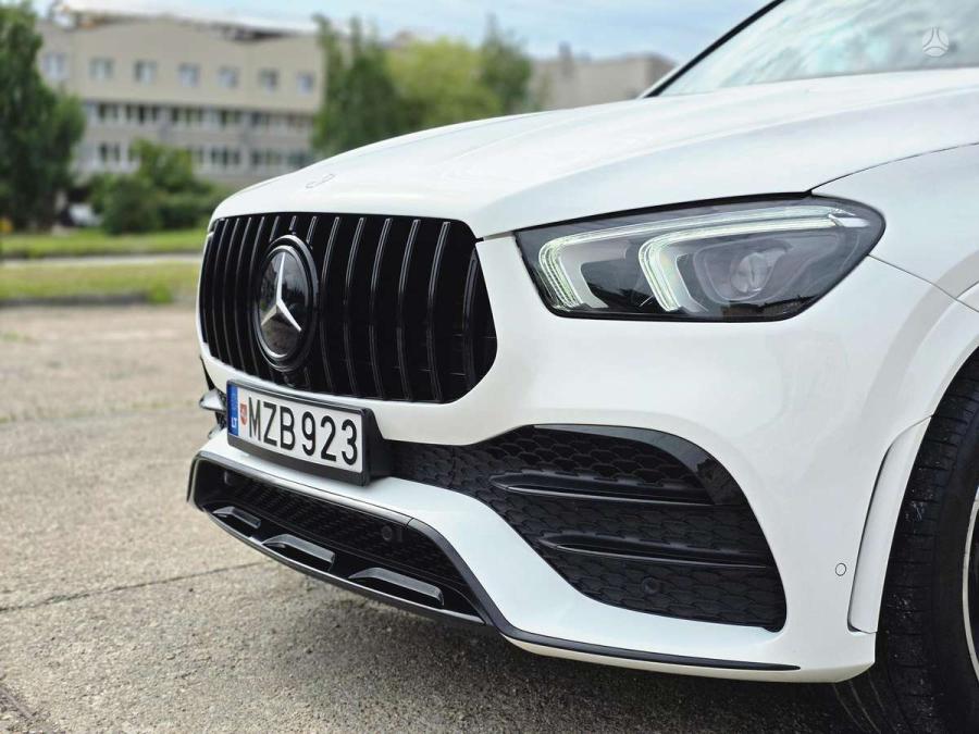White Mercedes-Benz GLE 400 2020 in Vilnius, with an engine capacity of 2.93 L and mileage of 114 thousand km for 49000 €, photo 29 on AUTOMOTO.COM.LV