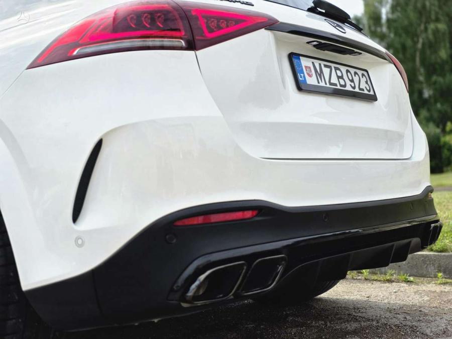 White Mercedes-Benz GLE 400 2020 in Vilnius, with an engine capacity of 2.93 L and mileage of 114 thousand km for 49000 €, photo 43 on AUTOMOTO.COM.LV