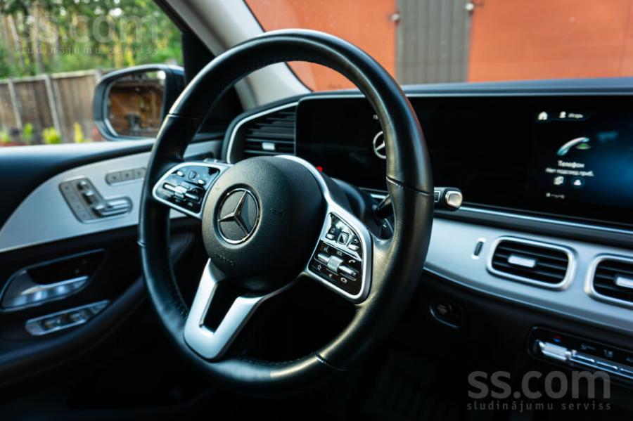 Balts Mercedes-Benz GLE 400 2021 Daugavpils, ar dzinēja tilpumu 3.00 L un nobraukumu 65 tūkst. km par 60500 €, foto 13 vietnē AUTOMOTO.COM.LV