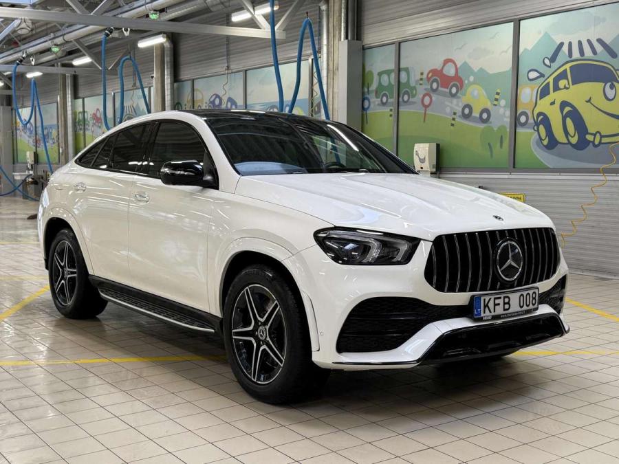 White Mercedes-Benz GLE 400 2022 in Vilnius, with an engine capacity of 2.93 L and mileage of 71 thousand km for 72500 €, photo 12 on AUTOMOTO.COM.LV