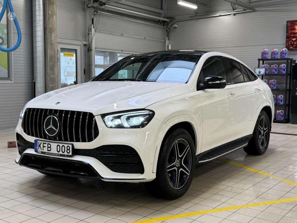 Balts Mercedes-Benz GLE 400 2022 Viļņa, ar dzinēja tilpumu 2.93 L un nobraukumu 71 tūkst. km par 72500 €, foto 1 vietnē AUTOMOTO.COM.LV