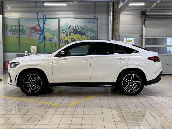 Balts Mercedes-Benz GLE 400 2022 Viļņa, ar dzinēja tilpumu 2.93 L un nobraukumu 71 tūkst. km par 72500 €, foto 2 vietnē AUTOMOTO.COM.LV