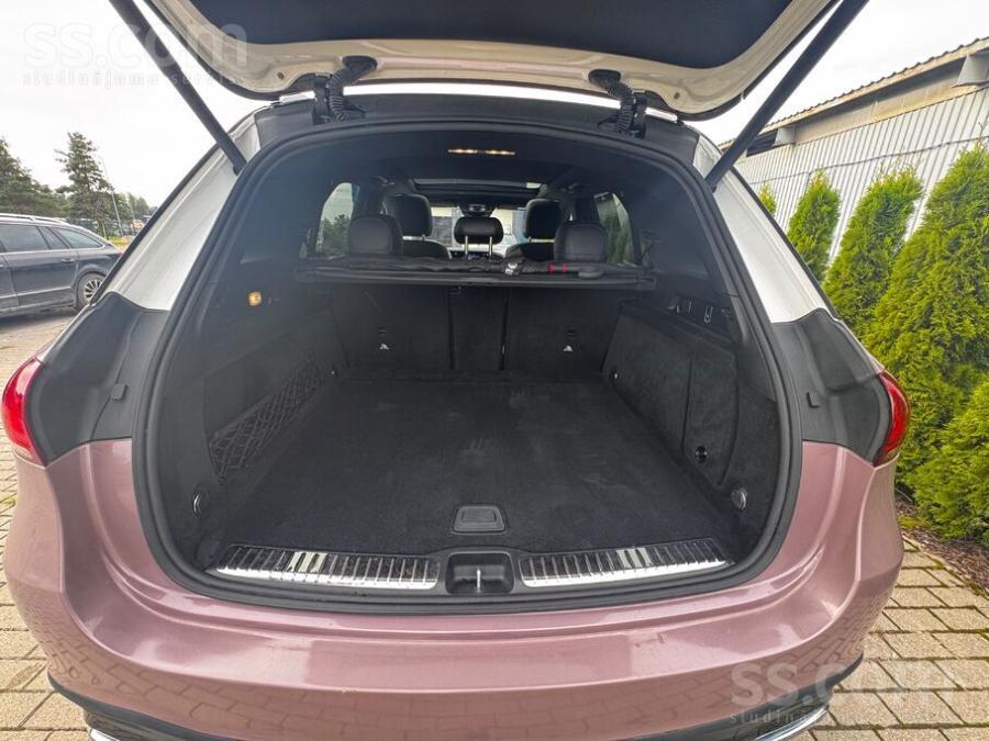 Balts Mercedes-Benz GLE 400 2022 Rīga, ar dzinēja tilpumu 2.90 L un nobraukumu 59 tūkst. km par 65900 €, foto 18 vietnē AUTOMOTO.COM.LV
