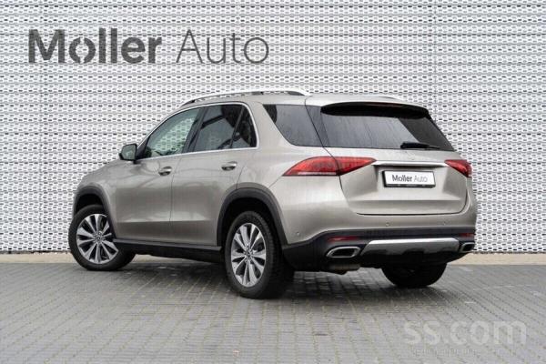 Желтый Мерседес ГЛE 400 2020 в Рига, объемом двигателя 3.00 л и пробегом 73 тыс. км за 57000 €, фото 4 на AUTOMOTO.COM.LV