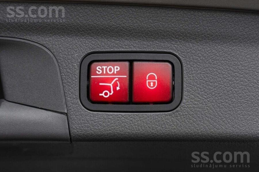 Желтый Мерседес ГЛE 400 2020 в Рига, объемом двигателя 3.00 л и пробегом 73 тыс. км за 57000 €, фото 33 на AUTOMOTO.COM.LV