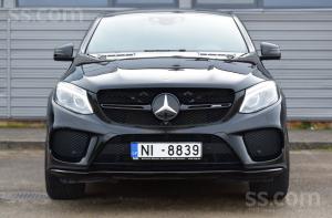 Черный Мерседес GLE 43 AMG 2017 в Рига, объемом двигателя 3.00 л и пробегом 170 тыс. км за 29990 €, фото 3 на AUTOMOTO.COM.LV