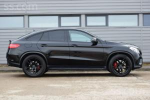 Черный Мерседес GLE 43 AMG 2017 в Рига, объемом двигателя 3.00 л и пробегом 170 тыс. км за 29990 €, фото 5 на AUTOMOTO.COM.LV