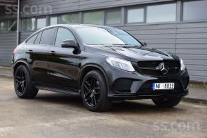 Черный Мерседес GLE 43 AMG 2017 в Рига, объемом двигателя 3.00 л и пробегом 170 тыс. км за 29990 €, фото 6 на AUTOMOTO.COM.LV