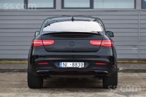 Черный Мерседес GLE 43 AMG 2017 в Рига, объемом двигателя 3.00 л и пробегом 170 тыс. км за 29990 €, фото 9 на AUTOMOTO.COM.LV
