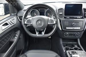 Черный Мерседес GLE 43 AMG 2017 в Рига, объемом двигателя 3.00 л и пробегом 170 тыс. км за 29990 €, фото 17 на AUTOMOTO.COM.LV