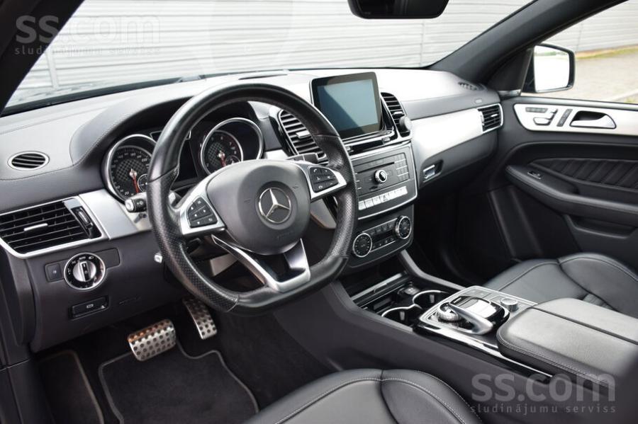Черный Мерседес GLE 43 AMG 2017 в Рига, объемом двигателя 3.00 л и пробегом 170 тыс. км за 29990 €, фото 23 на AUTOMOTO.COM.LV