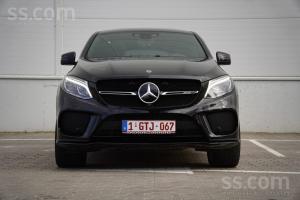Черный Мерседес GLE 43 AMG 2018 в Рига, объемом двигателя 3.00 л и пробегом 255 тыс. км за 33000 €, фото 3 на AUTOMOTO.COM.LV