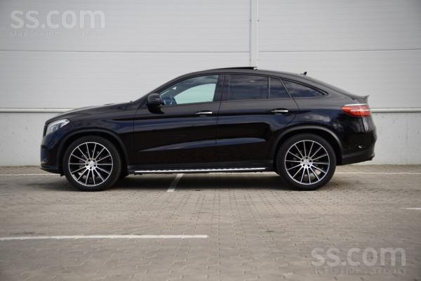 Melns Mercedes-Benz GLE 43 AMG 2018 Rīga, ar dzinēja tilpumu 3.00 L un nobraukumu 255 tūkst. km par 33000 €, foto 8 vietnē AUTOMOTO.COM.LV