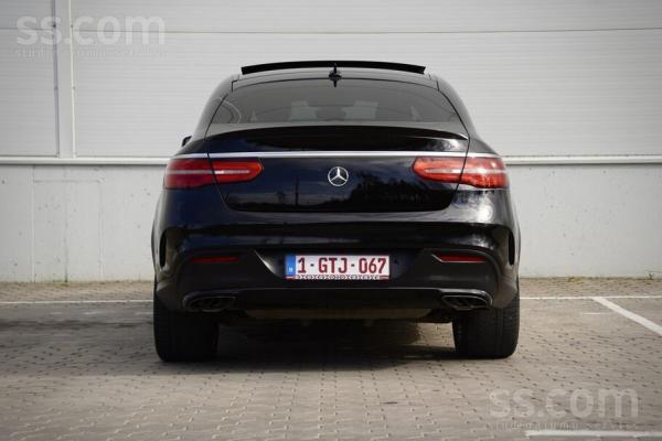 Melns Mercedes-Benz GLE 43 AMG 2018 Rīga, ar dzinēja tilpumu 3.00 L un nobraukumu 255 tūkst. km par 33000 €, foto 9 vietnē AUTOMOTO.COM.LV