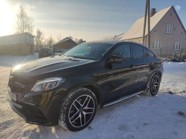 Melns Mercedes-Benz GLE 43 AMG 2017 Jonava, ar dzinēja tilpumu 3.00 L un nobraukumu 151 tūkst. km par 36500 €, foto 3 vietnē AUTOMOTO.COM.LV