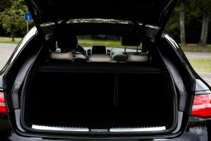 Melns Mercedes-Benz GLE 43 AMG 2018 Kauņa, ar dzinēja tilpumu 3.00 L un nobraukumu 165 tūkst. km par 37999 €, foto 21 vietnē AUTOMOTO.COM.LV