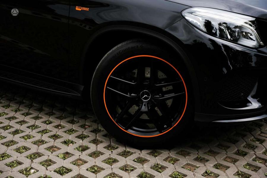 Melns Mercedes-Benz GLE 43 AMG 2018 Kauņa, ar dzinēja tilpumu 3.00 L un nobraukumu 165 tūkst. km par 37999 €, foto 36 vietnē AUTOMOTO.COM.LV