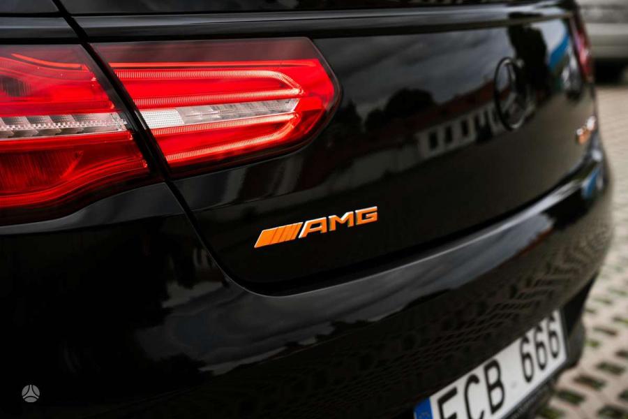 Melns Mercedes-Benz GLE 43 AMG 2018 Kauņa, ar dzinēja tilpumu 3.00 L un nobraukumu 165 tūkst. km par 37999 €, foto 39 vietnē AUTOMOTO.COM.LV