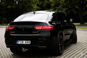 Melns Mercedes-Benz GLE 43 AMG 2018 Kauņa, ar dzinēja tilpumu 3.00 L un nobraukumu 165 tūkst. km par 37999 €, foto 42 vietnē AUTOMOTO.COM.LV