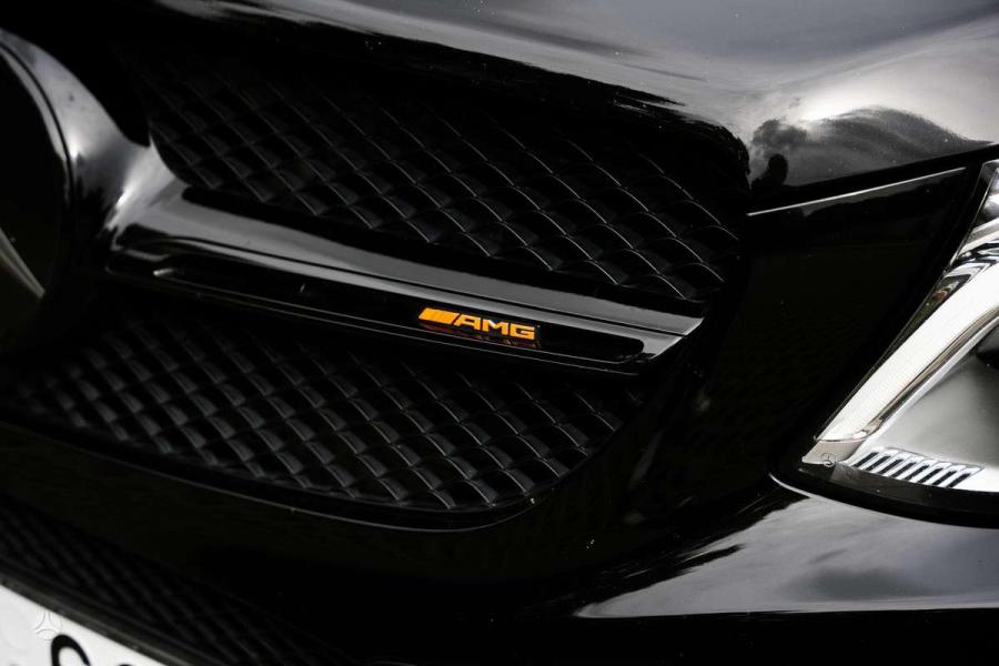 Melns Mercedes-Benz GLE 43 AMG 2018 Kauņa, ar dzinēja tilpumu 3.00 L un nobraukumu 165 tūkst. km par 37999 €, foto 44 vietnē AUTOMOTO.COM.LV