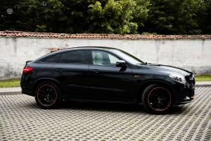 Melns Mercedes-Benz GLE 43 AMG 2018 Kauņa, ar dzinēja tilpumu 3.00 L un nobraukumu 165 tūkst. km par 37999 €, foto 48 vietnē AUTOMOTO.COM.LV